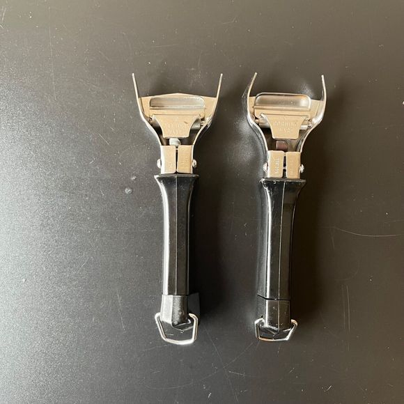 Corningware | Kitchen | Set Of 2 Corning Ware Black Detachable Twist ...